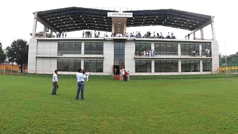 7 Great Cricket Academies in India