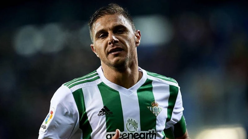 Five best over-35-year-olds in European football right now