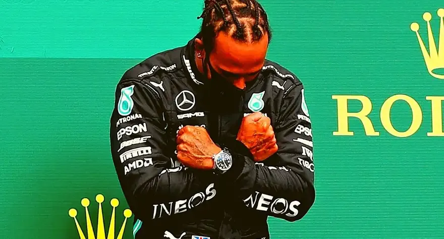 Lewis Hamilton, a hero beyond the sport