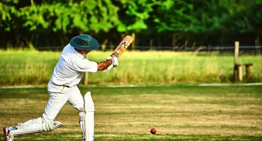 Types of Catching in Cricket | Australian Catching Style vs English ...